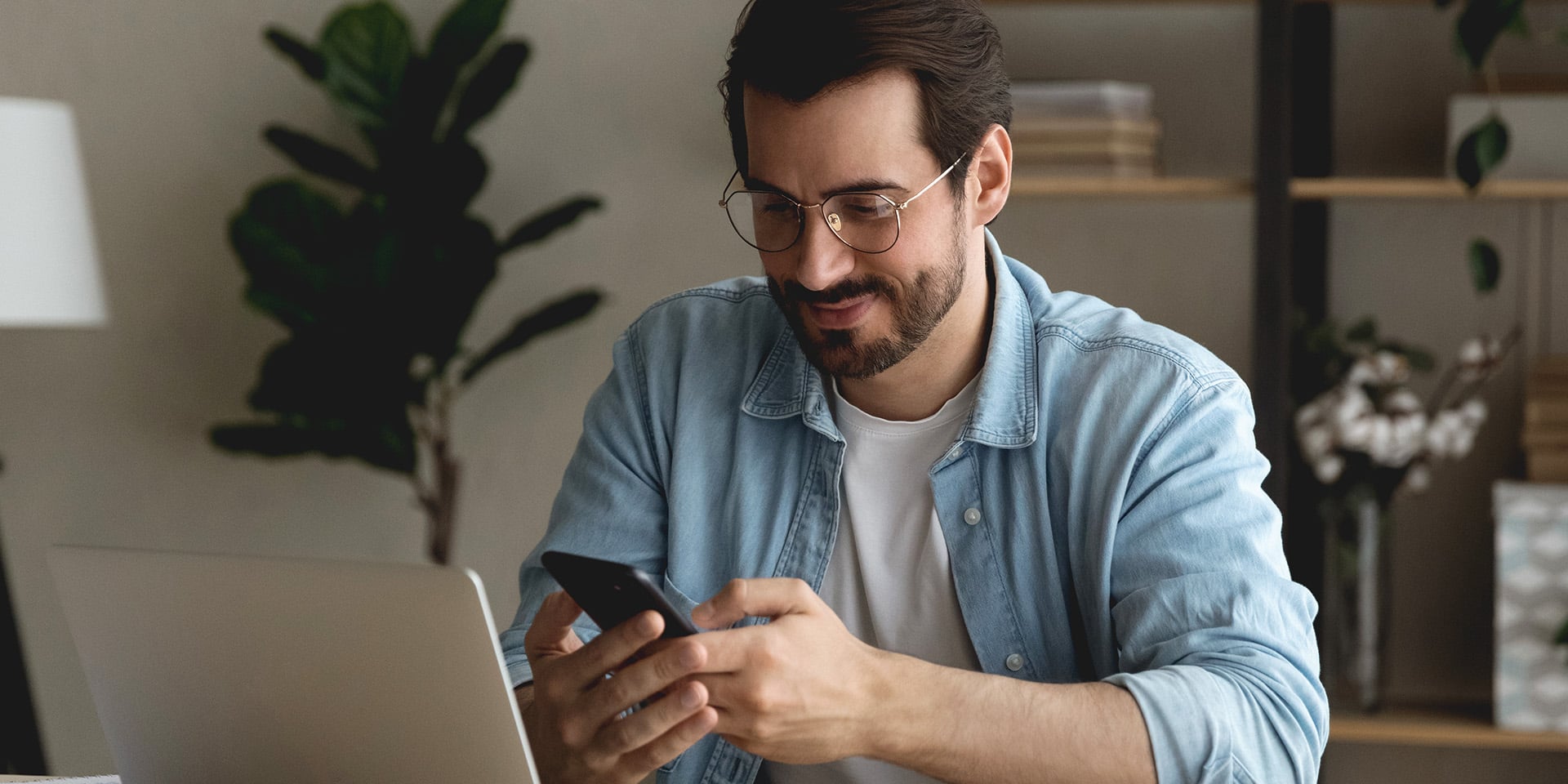 Micro-Investing Apps Pros and Cons | Desert Financial
